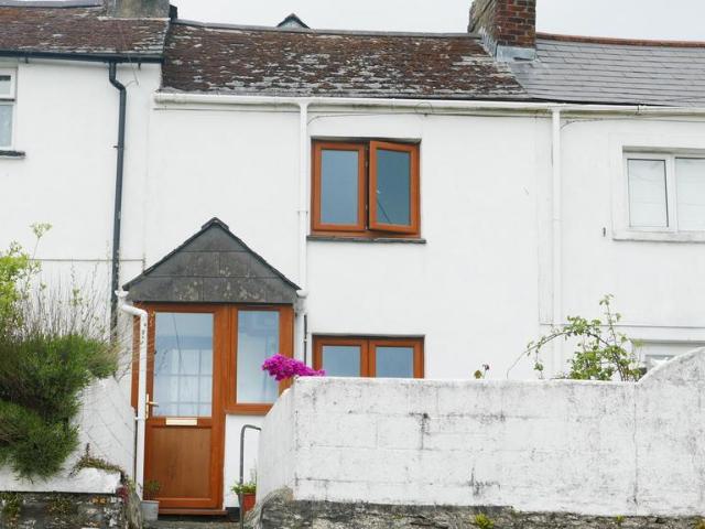 2 bedroom cottage for sale