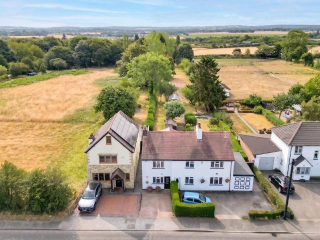2 bedroom cottage for sale