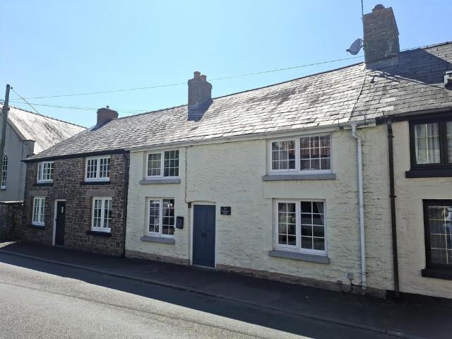 2 bedroom cottage for sale