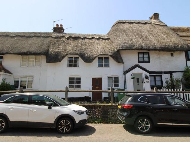 2 bedroom cottage for sale