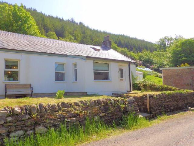 2 bedroom cottage for sale