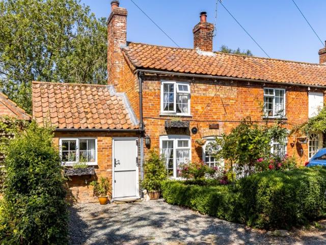 2 bedroom cottage for sale