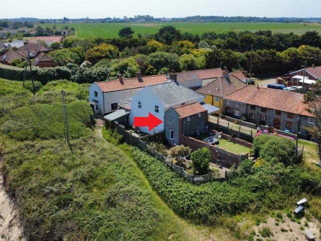 2 bedroom cottage for sale