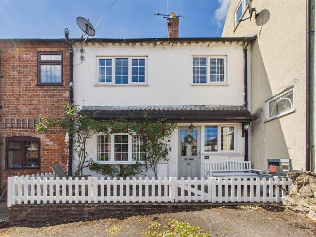 2 bedroom cottage for sale