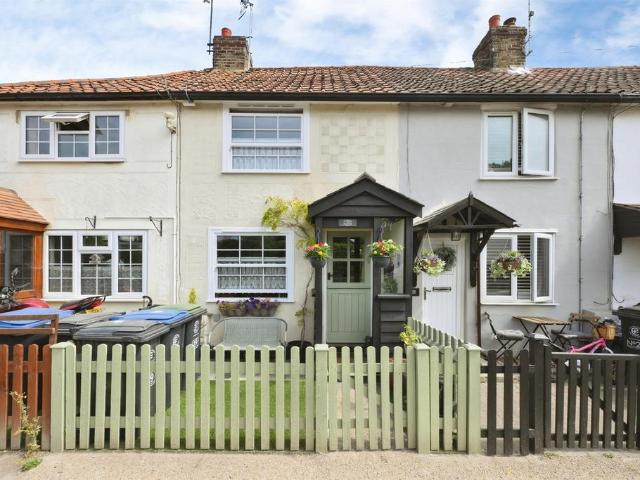 2 bedroom cottage for sale