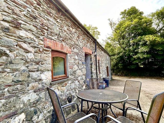 2 bedroom cottage for sale
