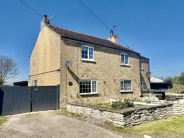 2 bedroom cottage for sale