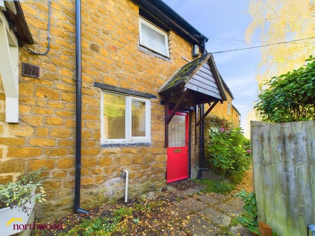 2 bedroom cottage for sale