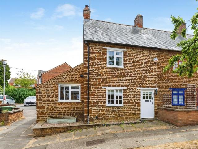 2 bedroom cottage for sale