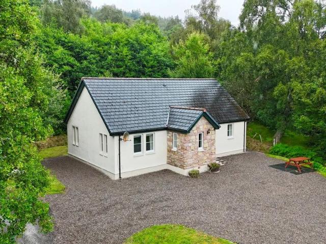 2 bedroom cottage for sale