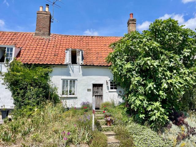 2 bedroom cottage for sale