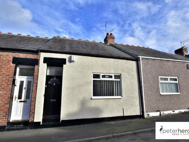 2 bedroom cottage for sale