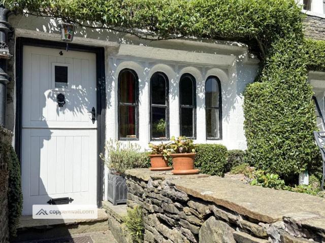 2 bedroom cottage for sale