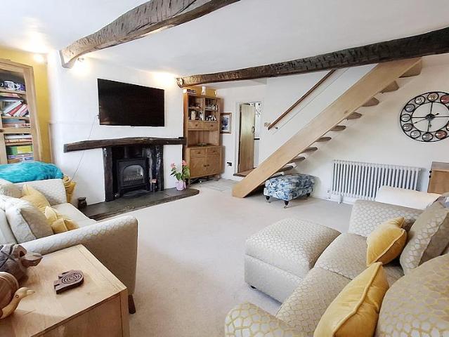 2 bedroom cottage for sale