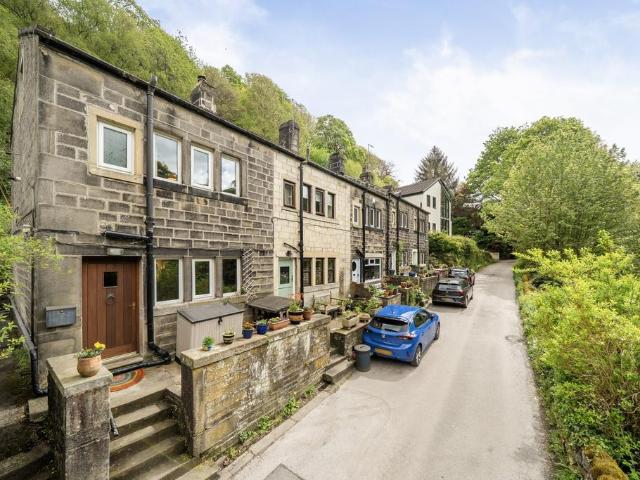 2 bedroom cottage for sale