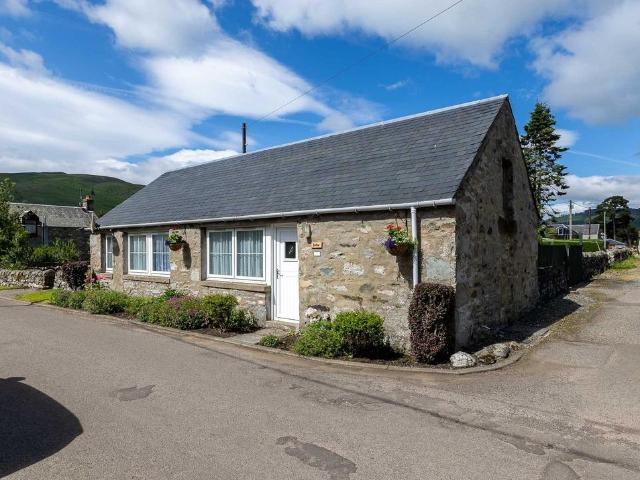 2 bedroom cottage for sale