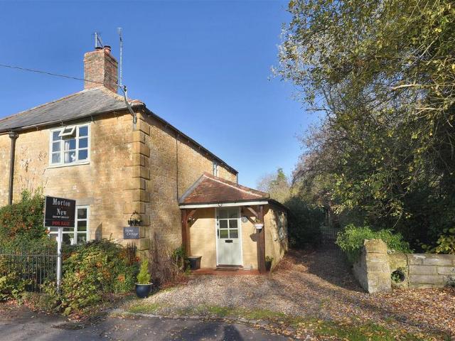 2 bedroom cottage for sale