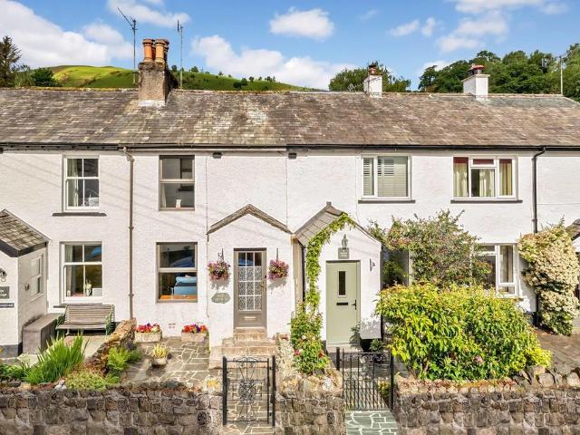 2 bedroom cottage for sale