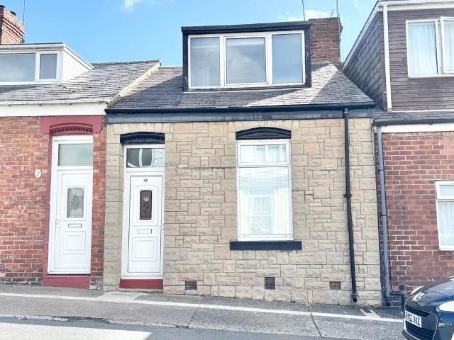 2 bedroom cottage for sale