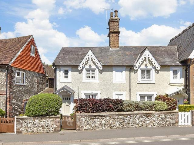 2 bedroom cottage for sale