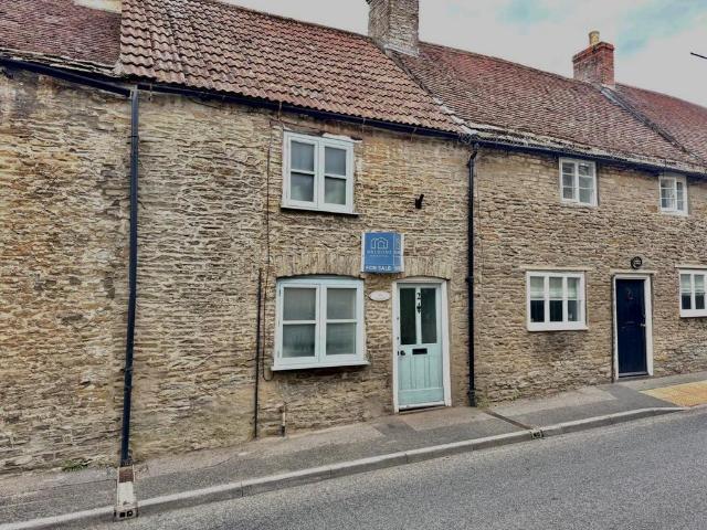 2 bedroom cottage for sale