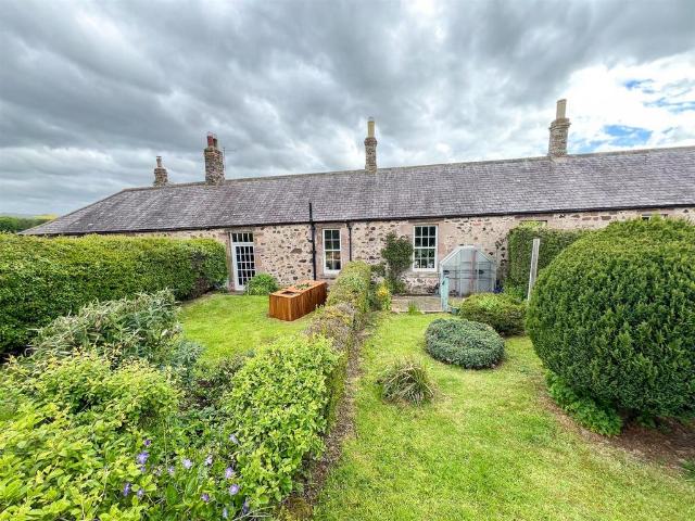 2 bedroom cottage for sale