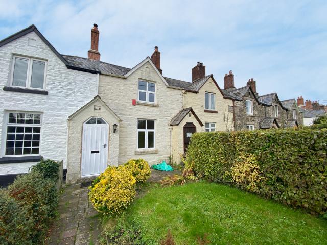 2 bedroom cottage for sale
