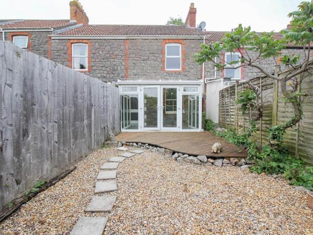 2 bedroom cottage for sale