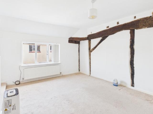 2 bedroom cottage for sale