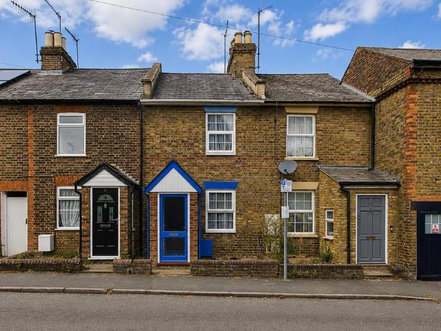 2 bedroom cottage for sale