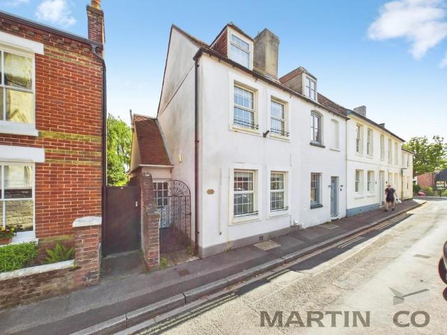 2 bedroom cottage for sale
