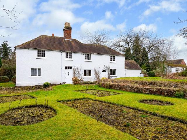 2 bedroom cottage for sale