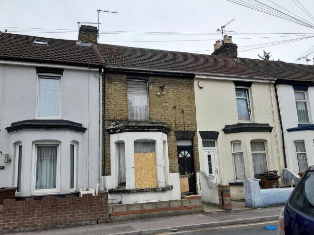 2 bedroom cottage for sale