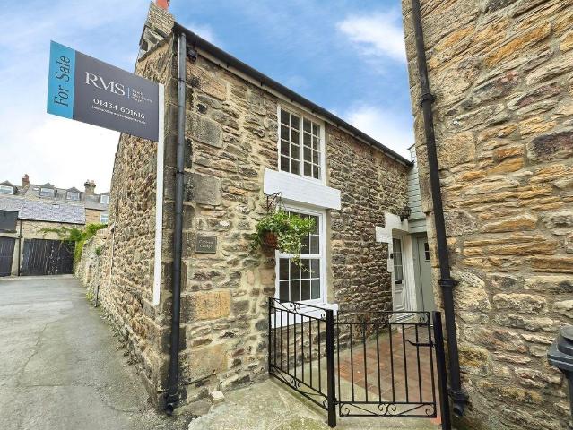 2 bedroom cottage for sale