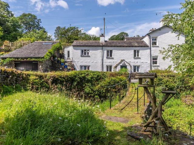 2 bedroom cottage for sale