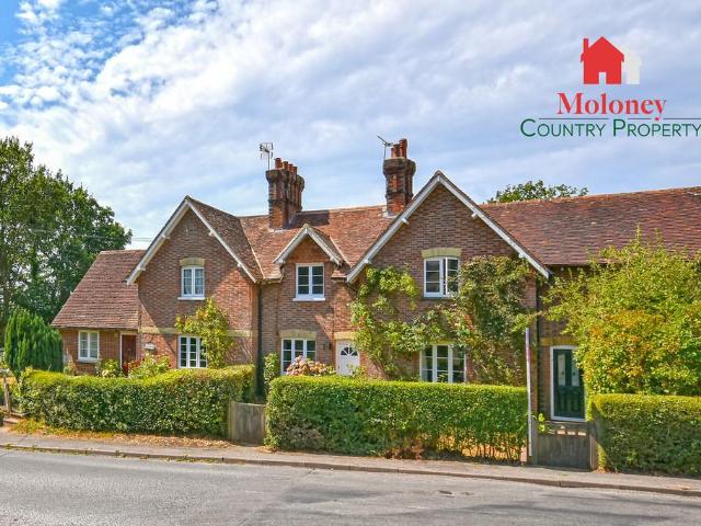 2 bedroom cottage for sale