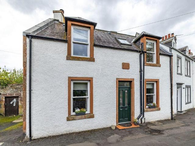 2 bedroom cottage for sale