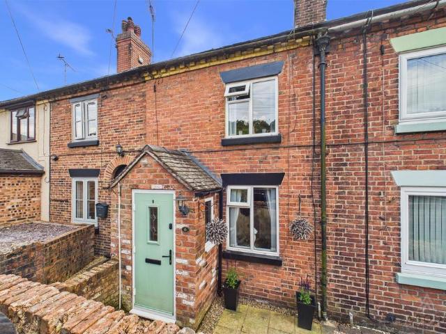 2 bedroom cottage for sale