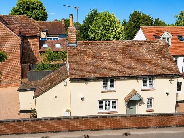 2 bedroom cottage for sale