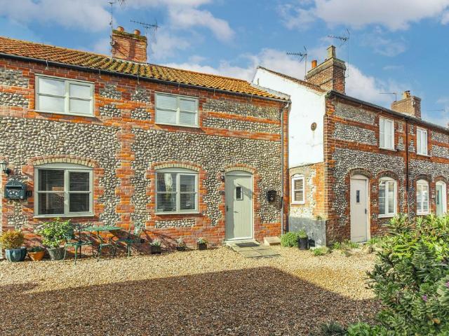2 bedroom cottage for sale