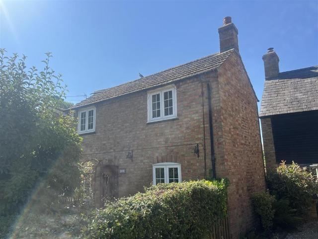 2 bedroom cottage for sale