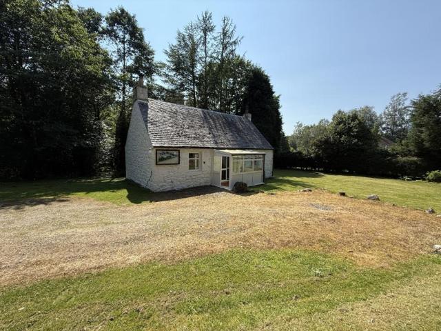 2 bedroom cottage for sale
