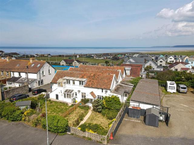 2 bedroom cottage for sale