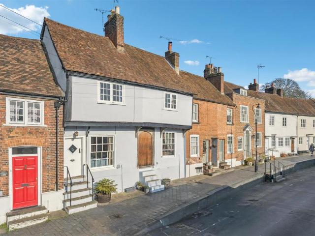 2 bedroom cottage for sale