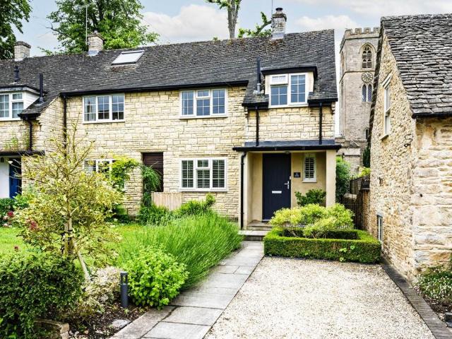 2 bedroom cottage for sale