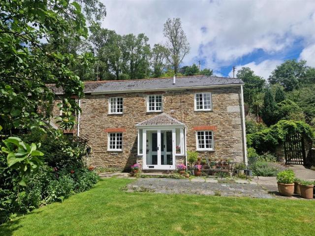 2 bedroom cottage for sale