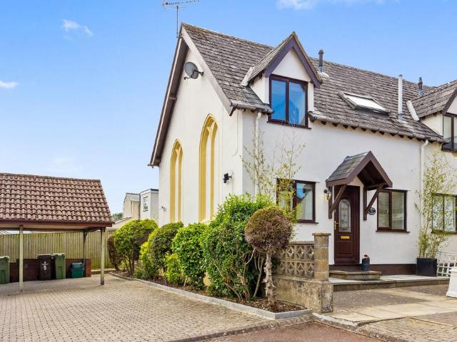 2 bedroom cottage for sale