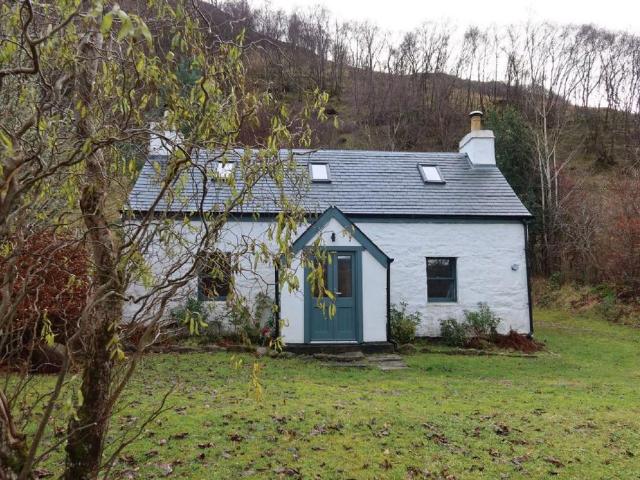 2 bedroom cottage for sale