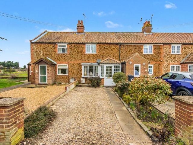 2 bedroom cottage for sale