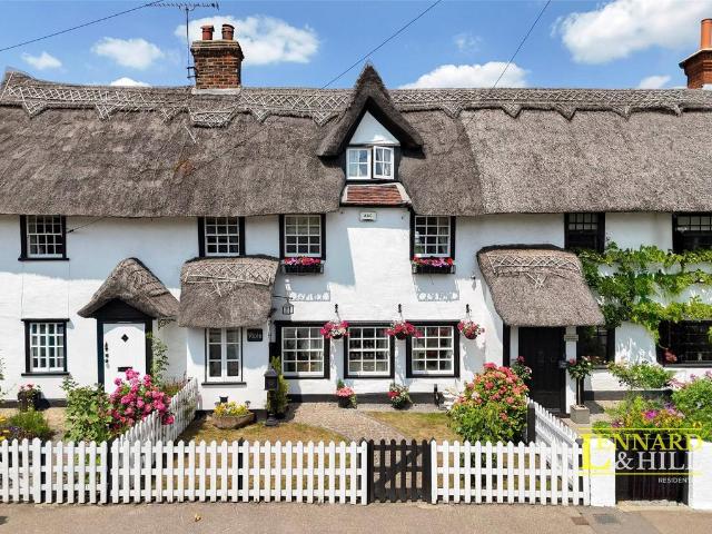2 bedroom cottage for sale